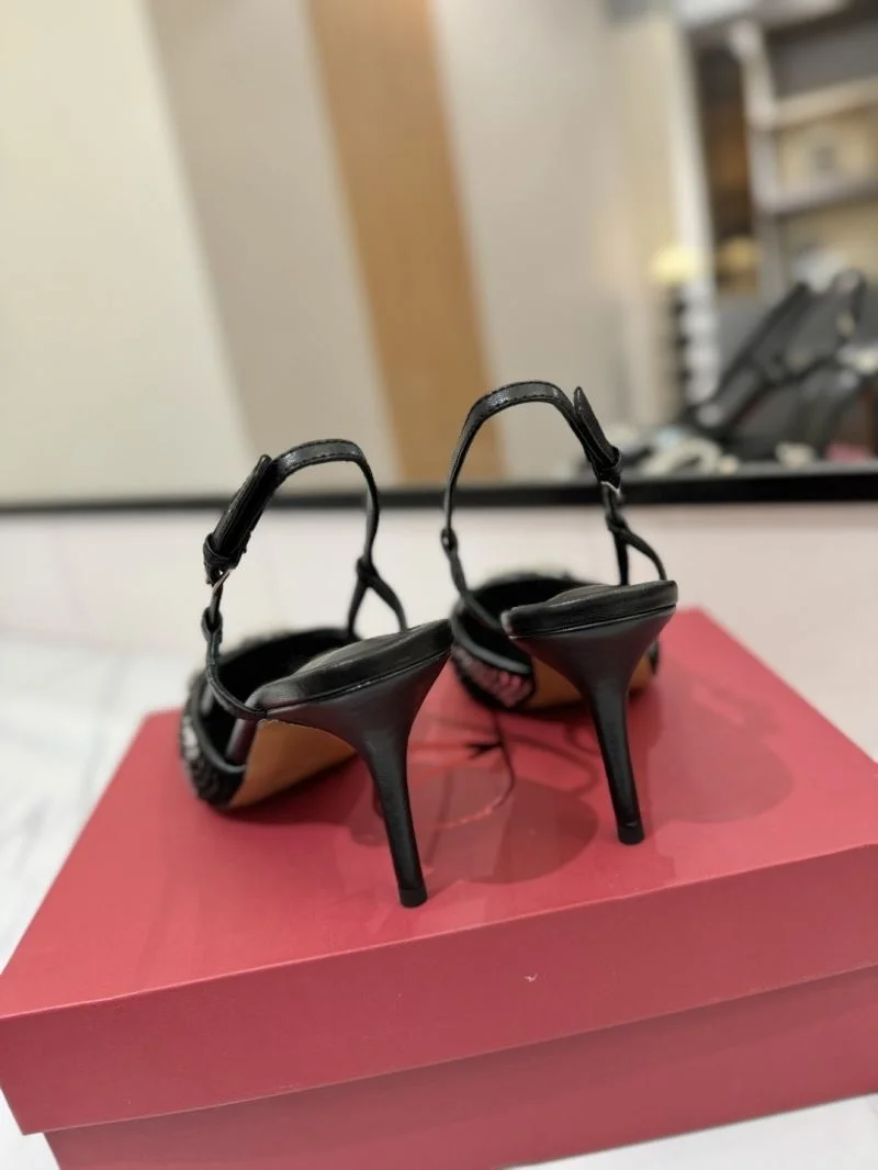 High accuracy Valentino Sandals