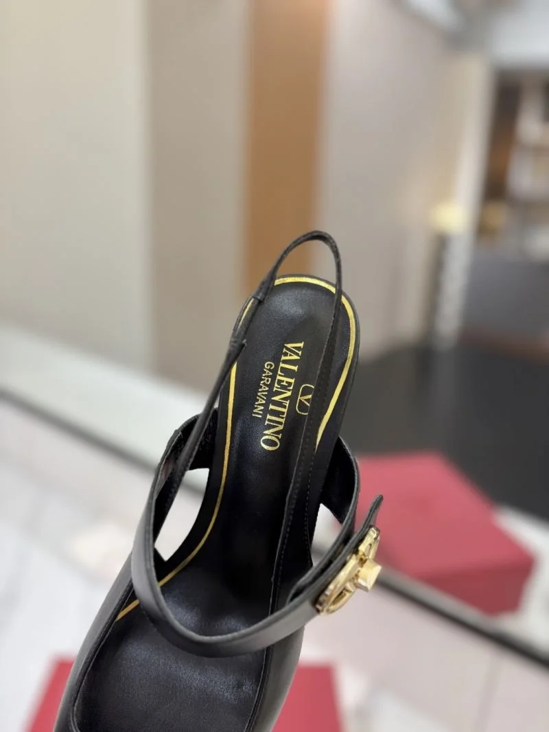 Mirror quality Valentino Sandals