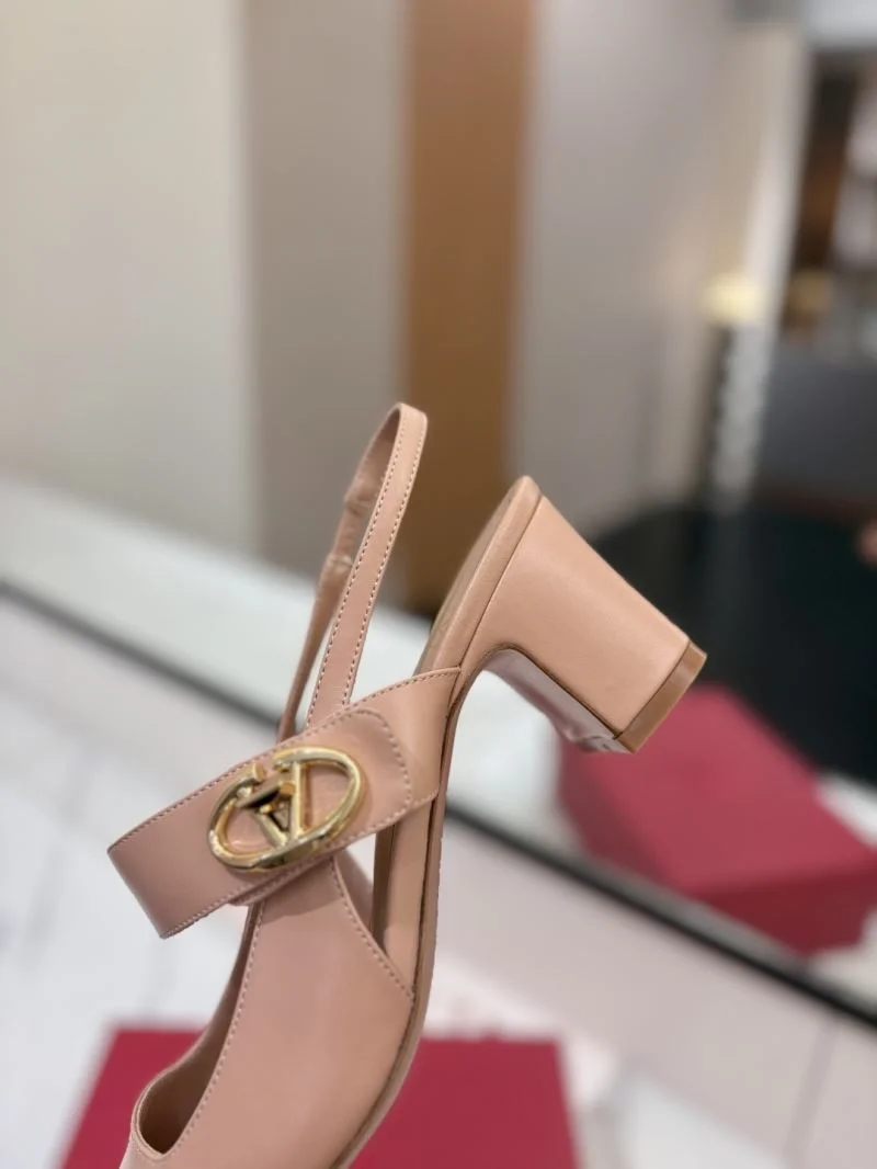 Top match Valentino Sandals