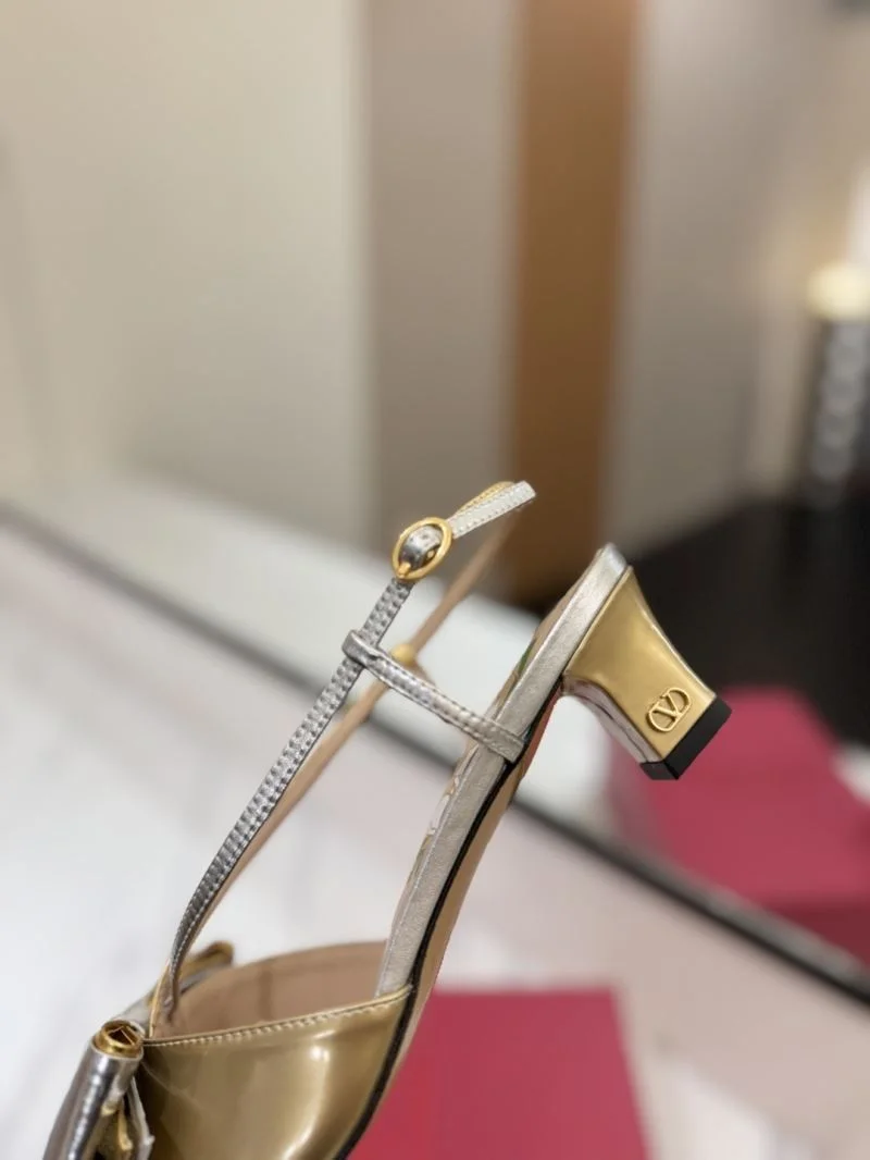 High accuracy Valentino Sandals