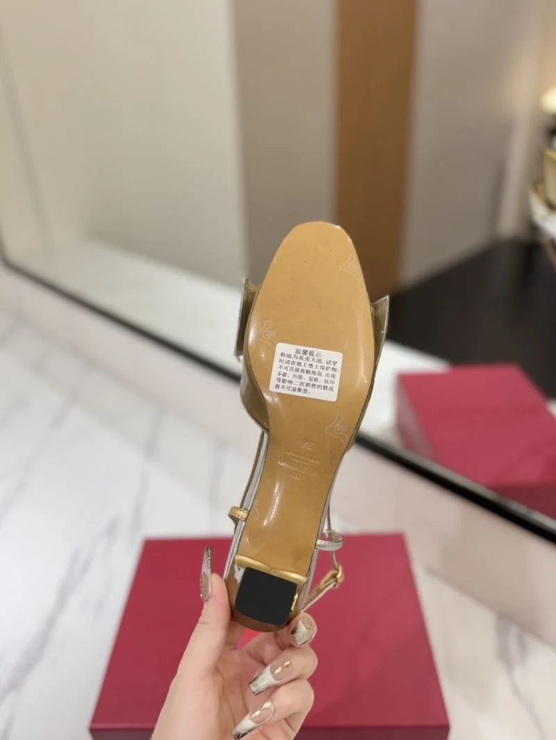 High accuracy Valentino Sandals