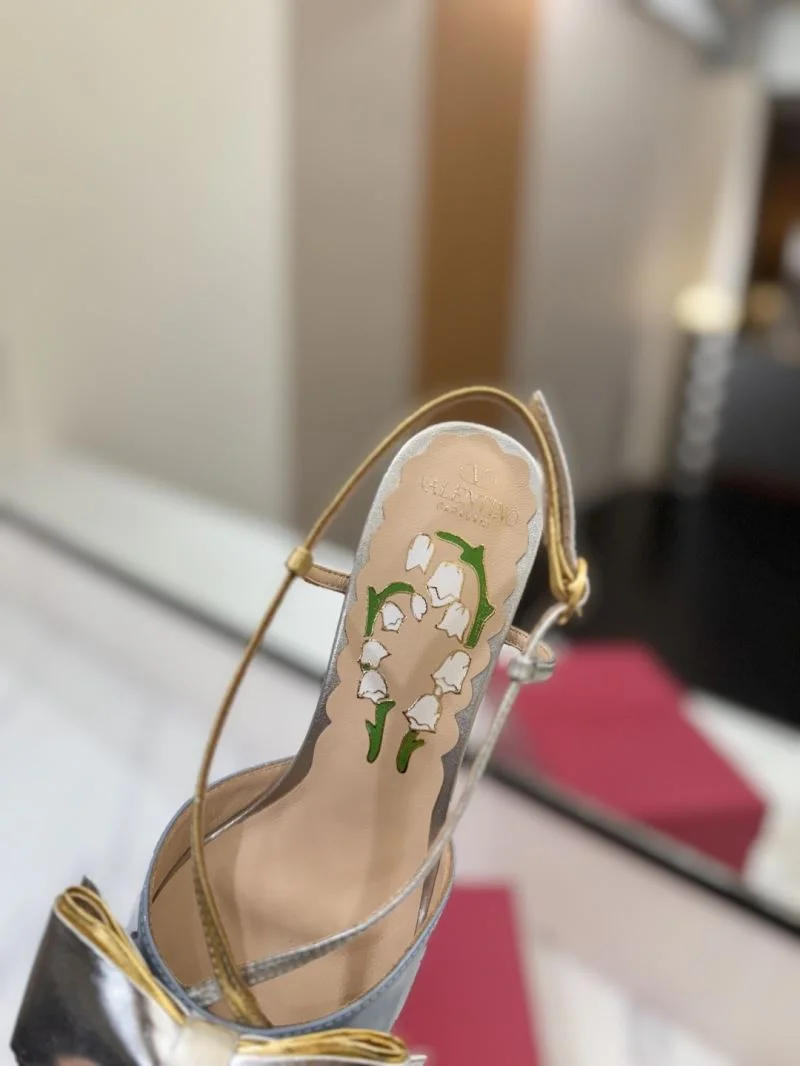 High accuracy Valentino Sandals