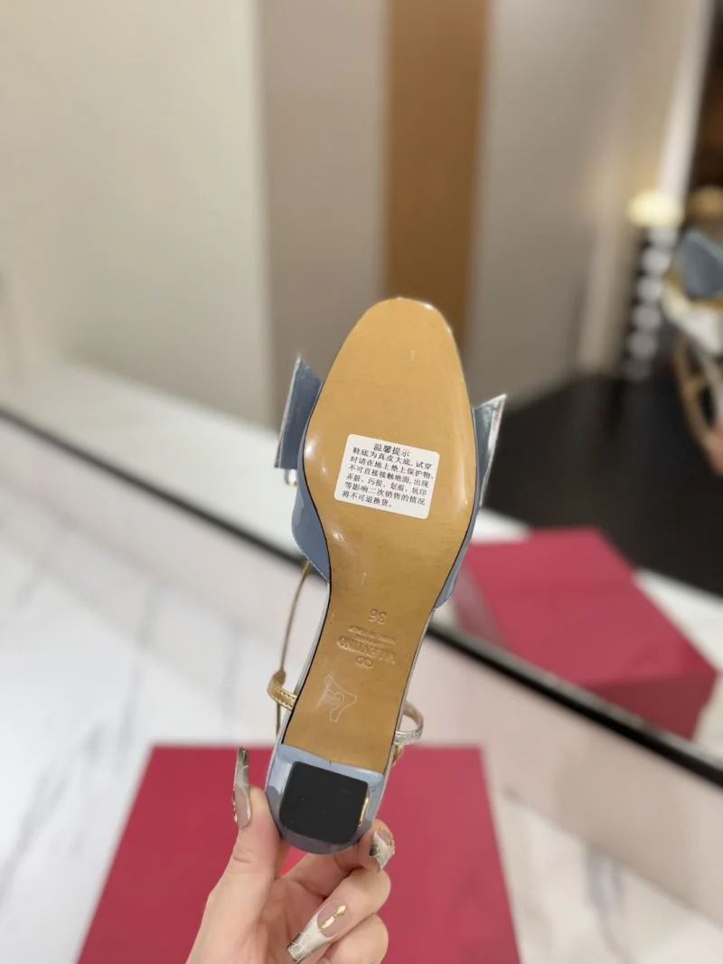 High accuracy Valentino Sandals