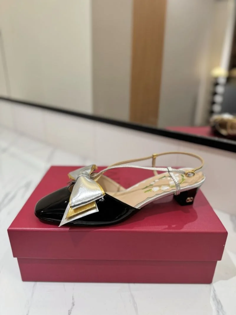 Top mirror Valentino Sandals