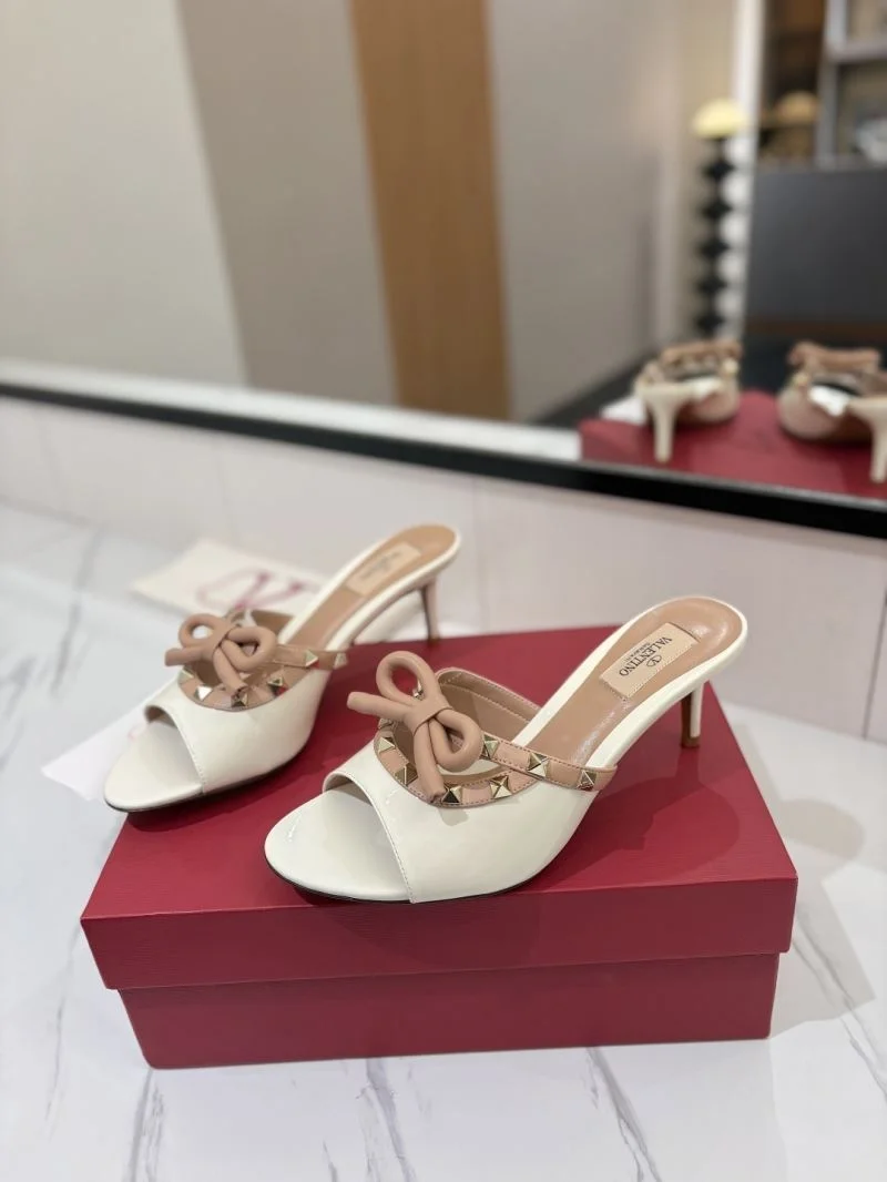 Brand-original Valentino Sandals