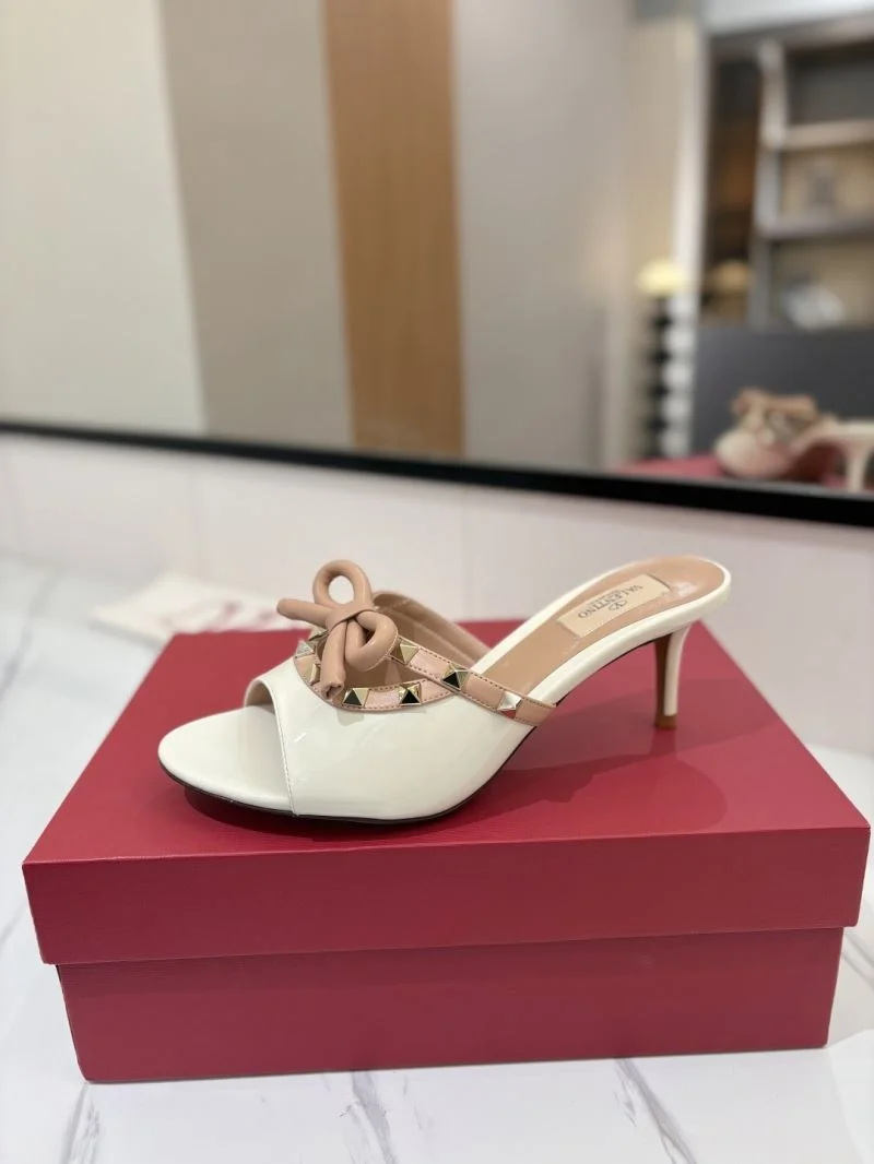 Brand-original Valentino Sandals