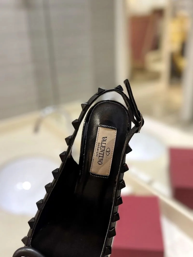 Precise copy Valentino Sandals