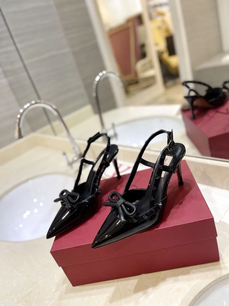 Brand-original Valentino Sandals
