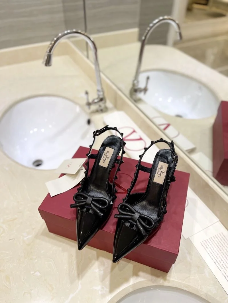 Brand-original Valentino Sandals
