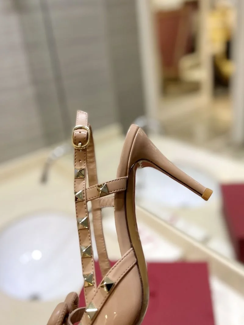 Bargain Valentino Sandals
