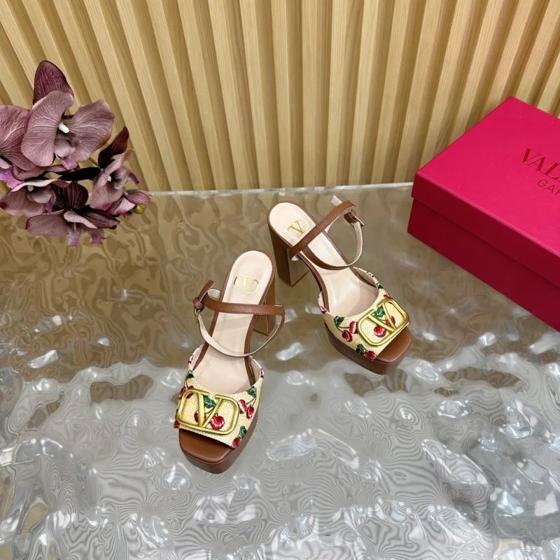 Bargain Valentino Sandals