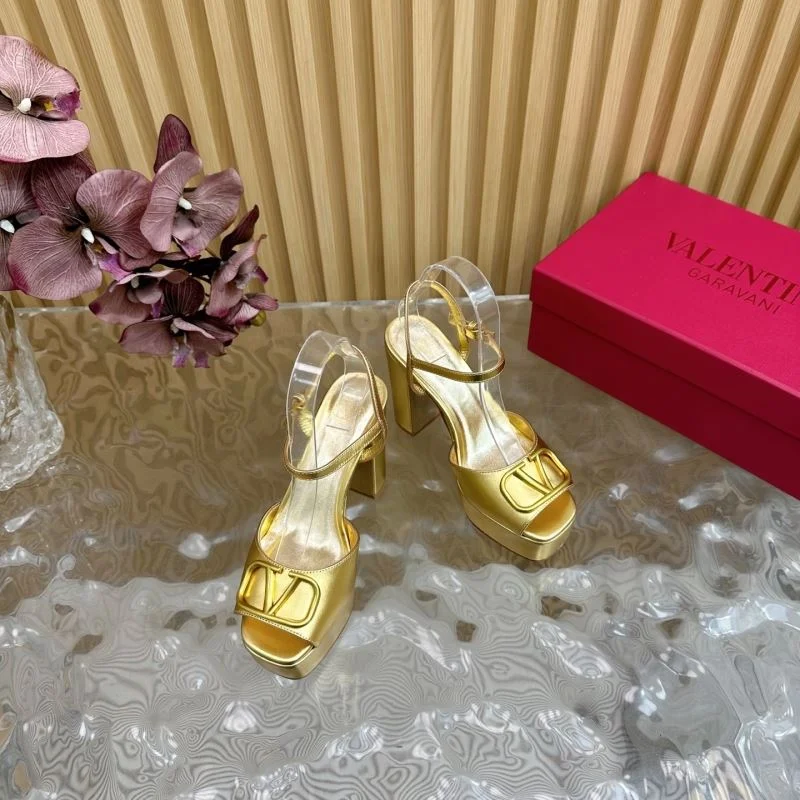 Exact replica Valentino Sandals