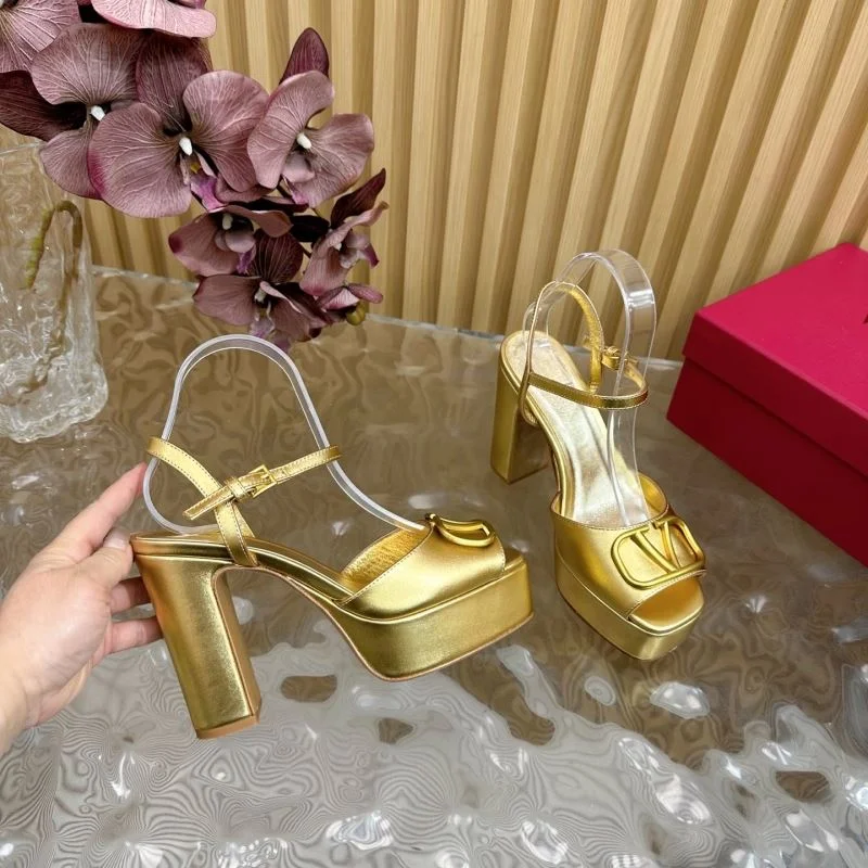 Exact replica Valentino Sandals