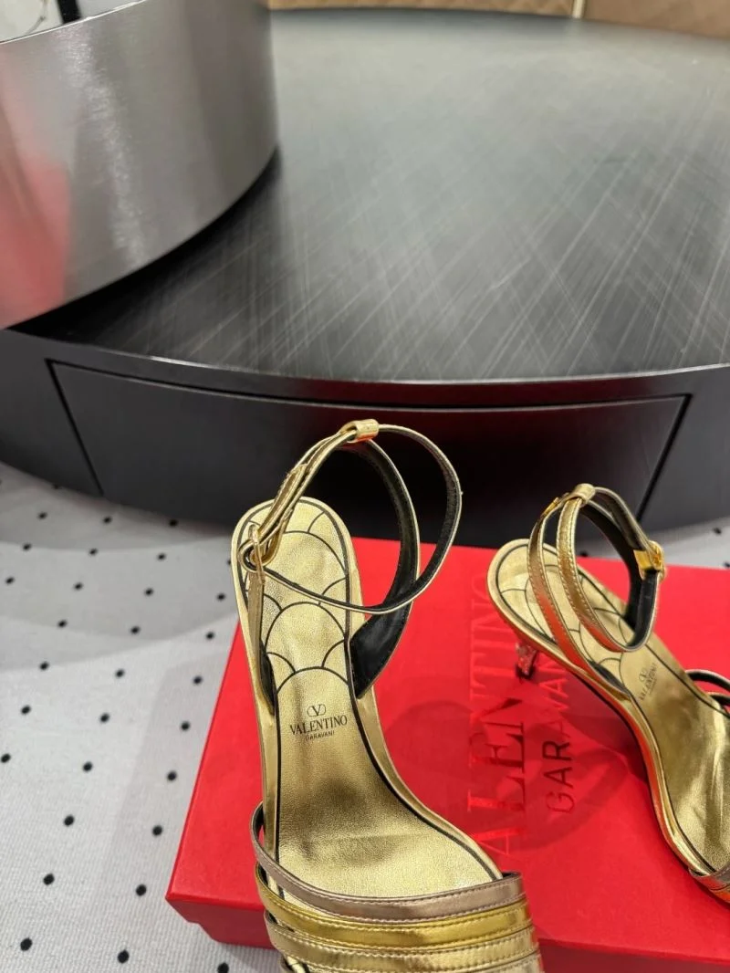 Mirror quality Valentino Sandals