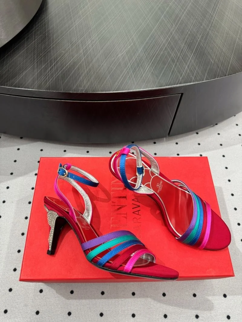 High accuracy Valentino Sandals