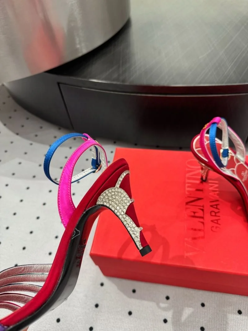 High accuracy Valentino Sandals