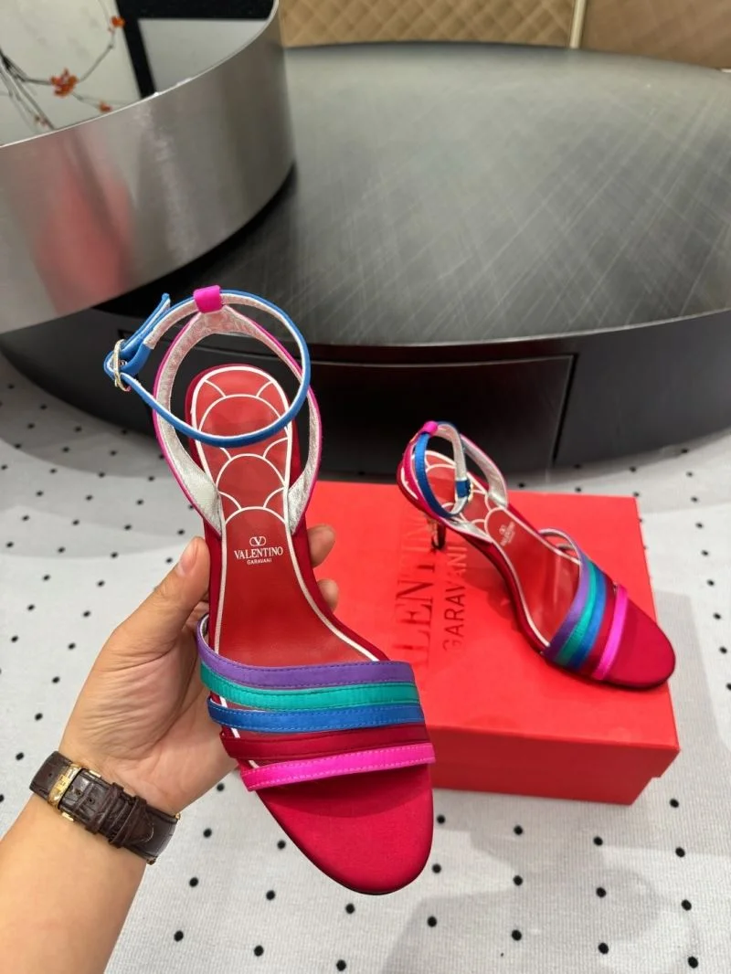 High accuracy Valentino Sandals