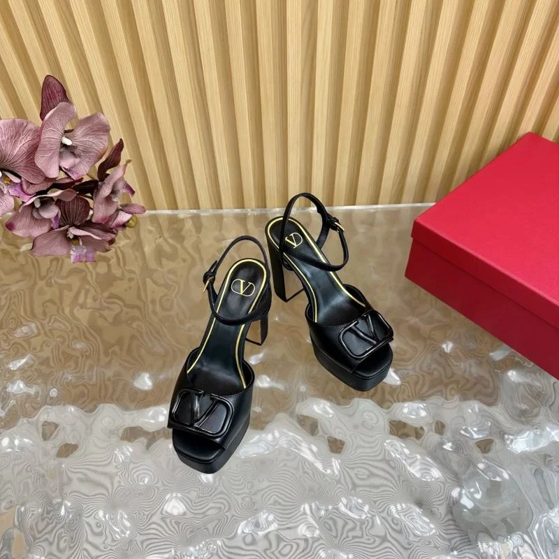 High accuracy Valentino Sandals
