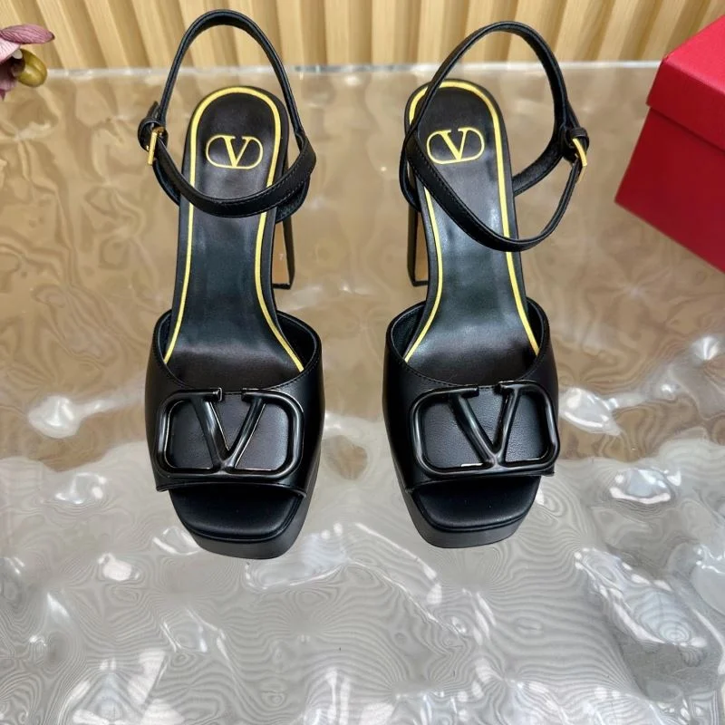 High accuracy Valentino Sandals