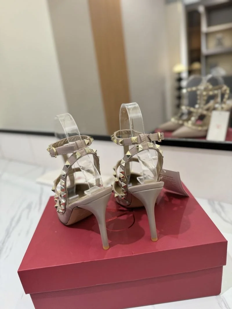 Mirror quality Valentino Sandals