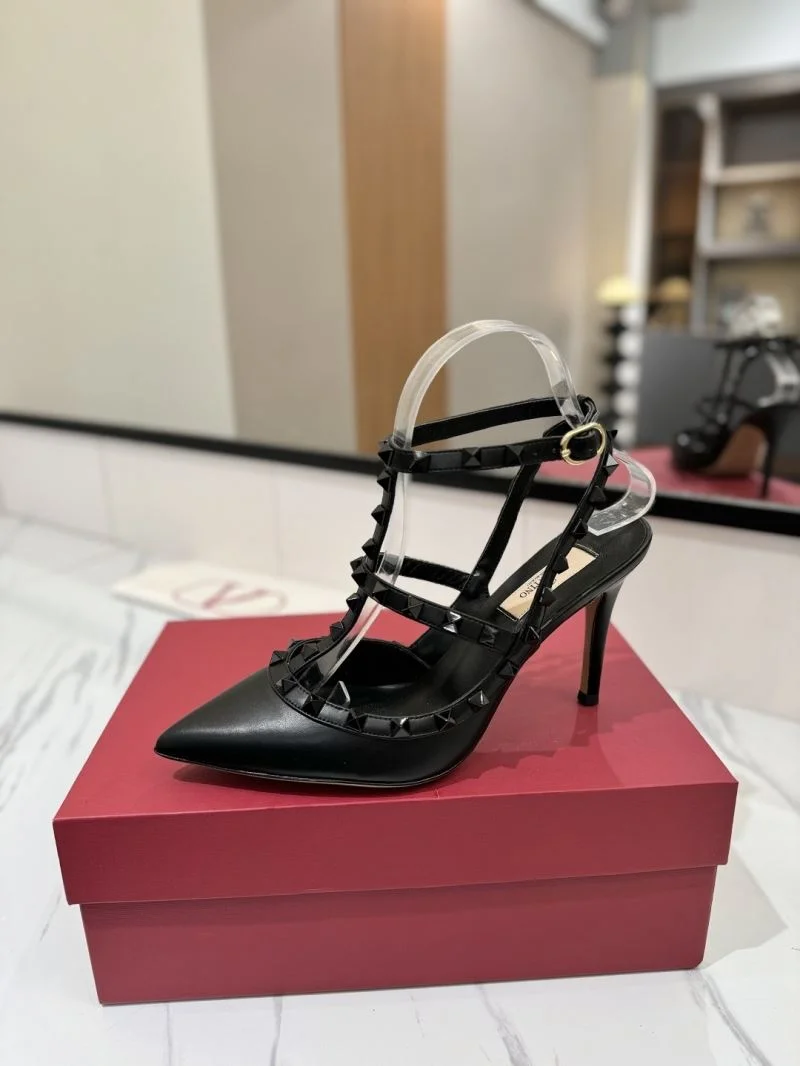 Exact replica Valentino Sandals