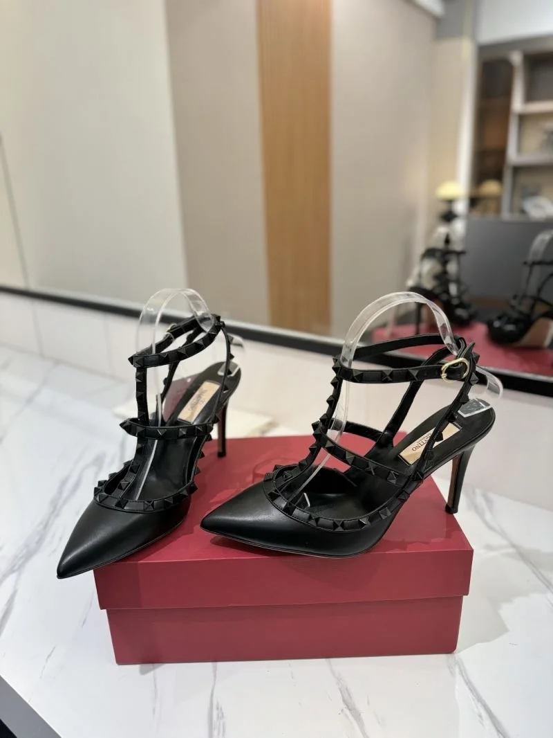 Exact replica Valentino Sandals