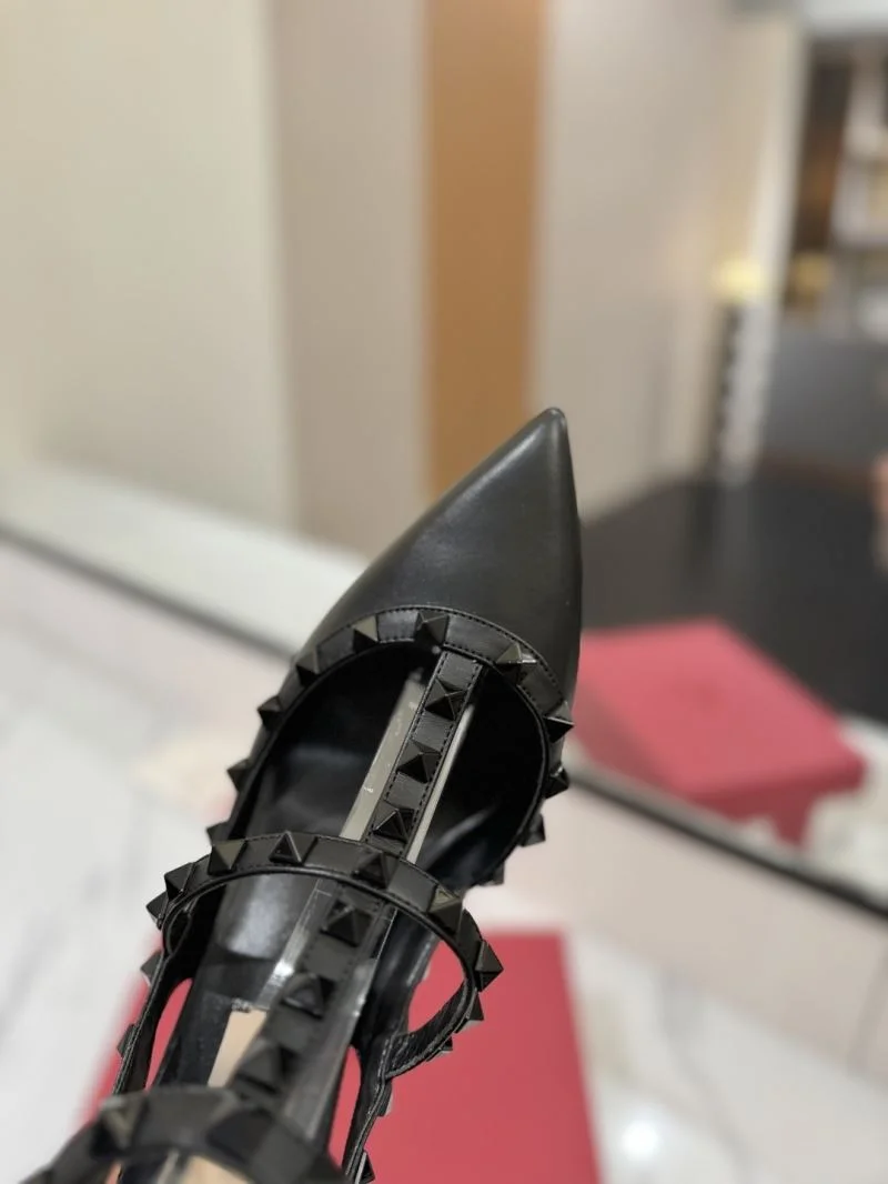 Exact replica Valentino Sandals