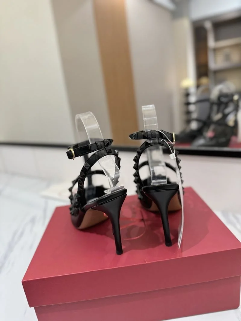 Exact replica Valentino Sandals