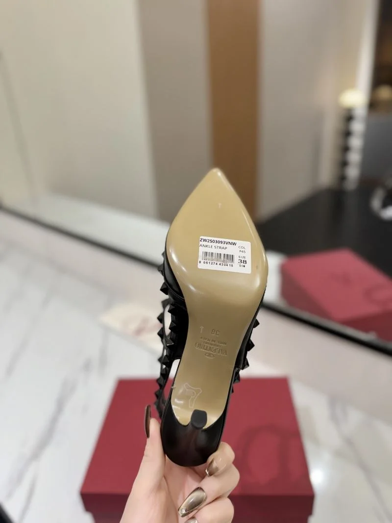 Exact replica Valentino Sandals