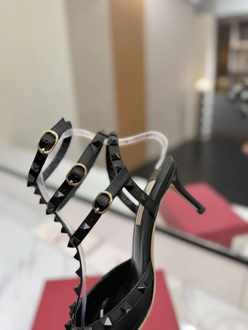 1:1 copy Valentino Sandals