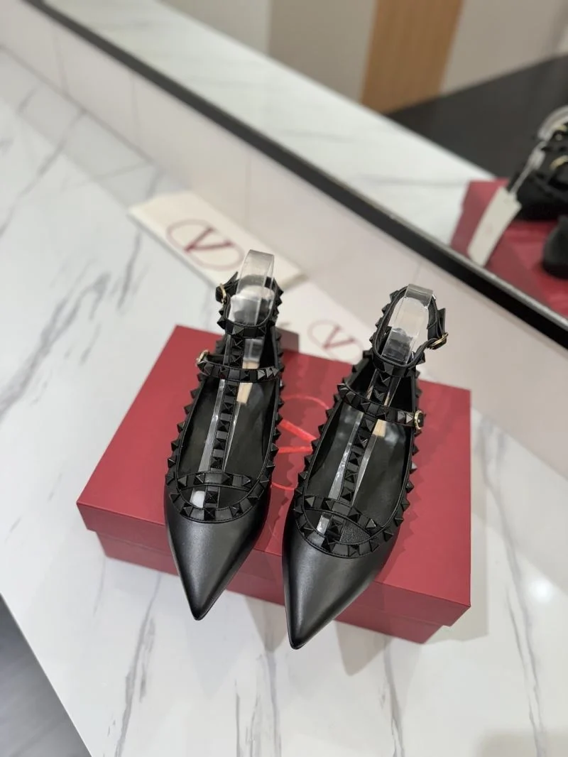Exact replica Valentino Sandals
