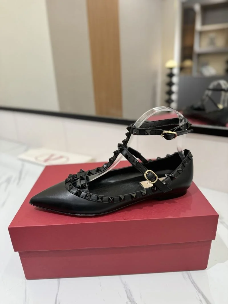 Exact replica Valentino Sandals