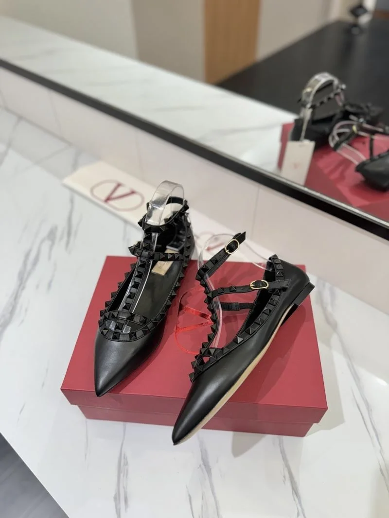 Exact replica Valentino Sandals