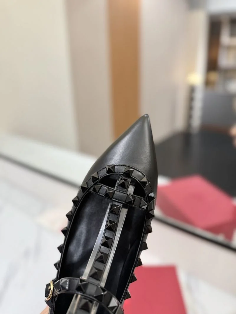 Exact replica Valentino Sandals