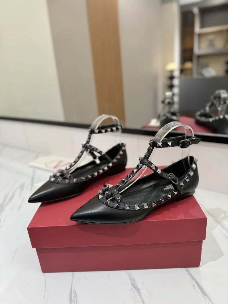 Brand-original Valentino Sandals