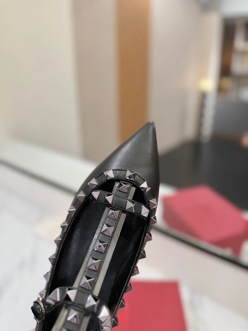 Brand-original Valentino Sandals