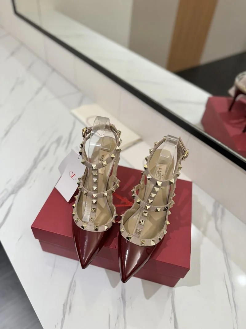 High accuracy Valentino Sandals