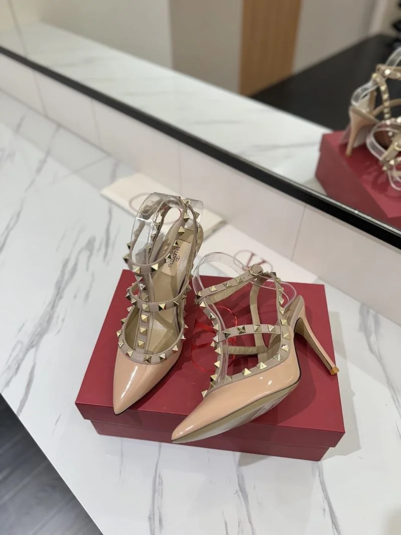 Top match Valentino Sandals