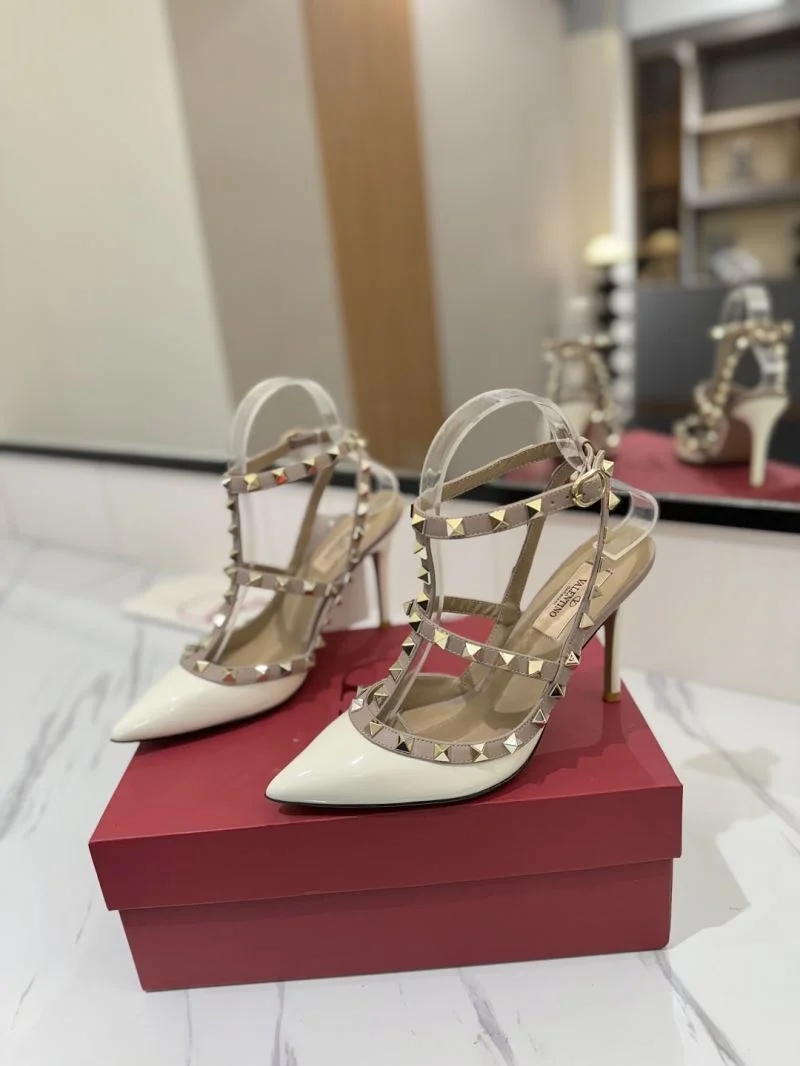 Inexpensive Valentino Sandals