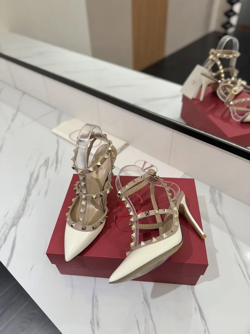 Inexpensive Valentino Sandals