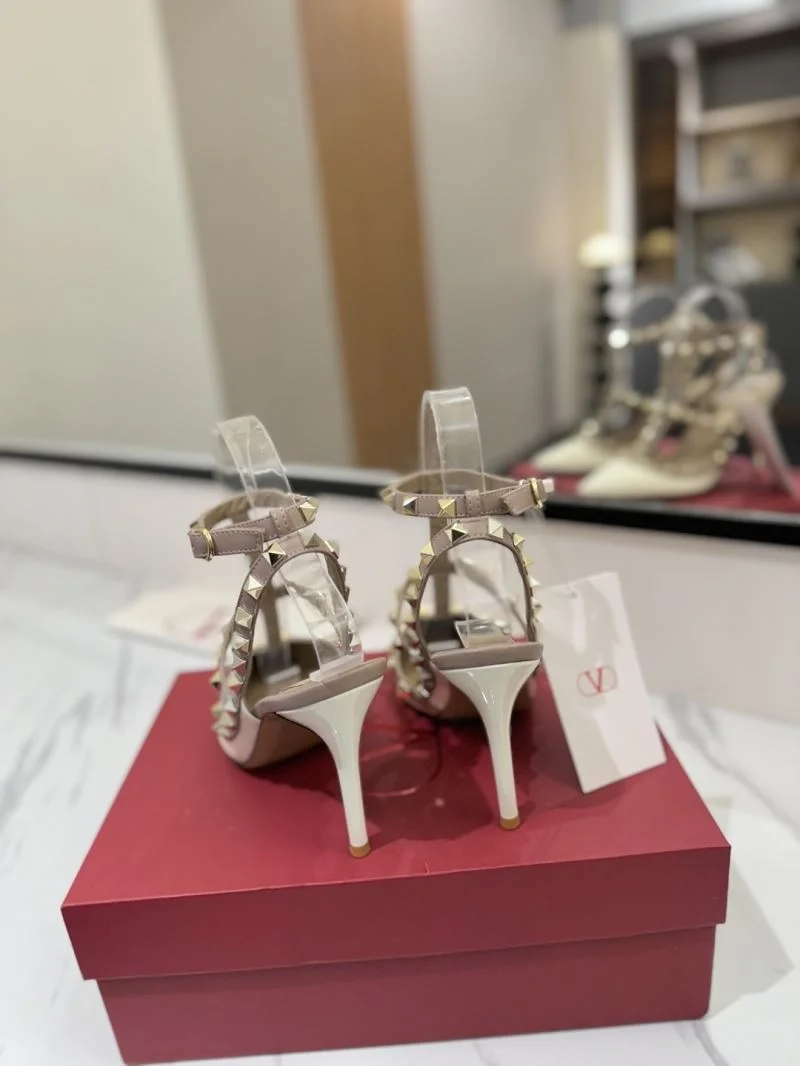 Inexpensive Valentino Sandals