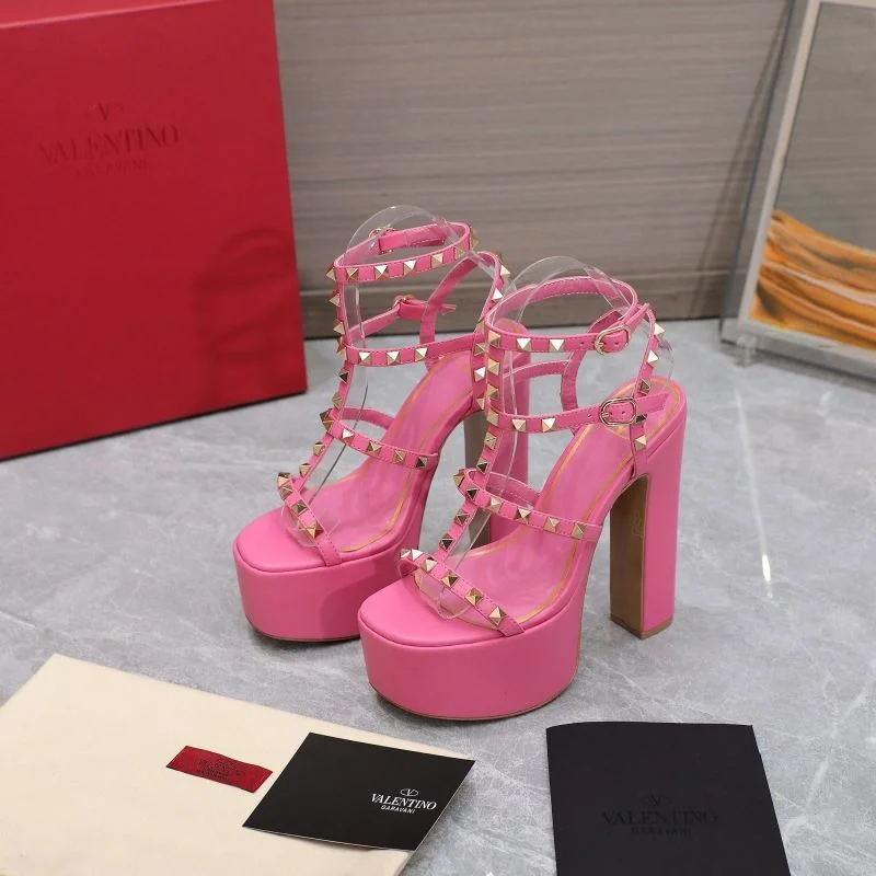 High accuracy Valentino Sandals