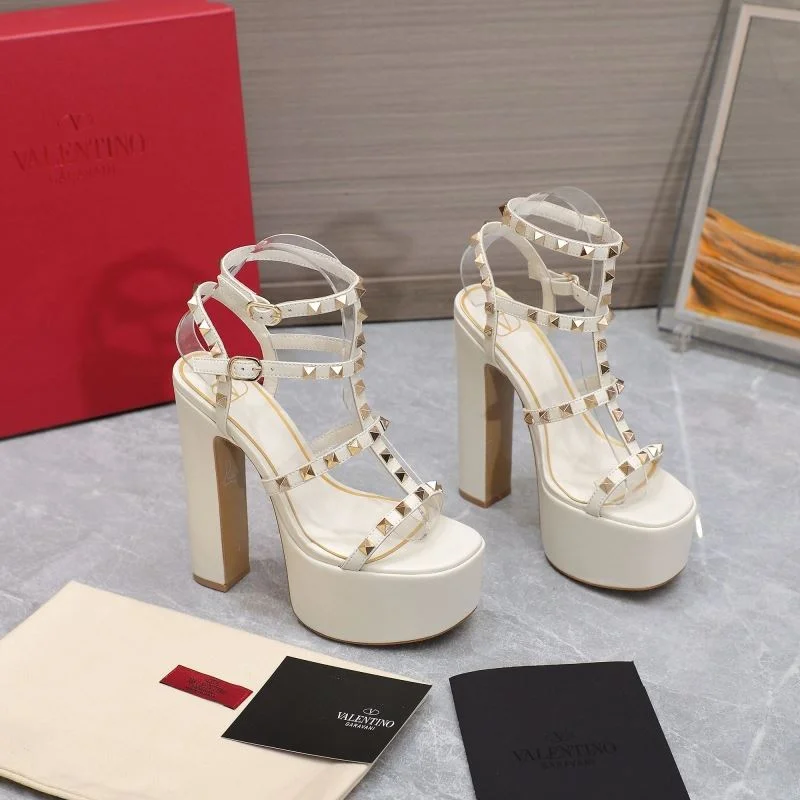 Cut-rate Valentino Sandals