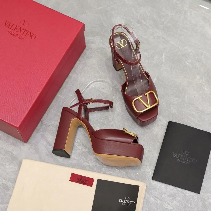 1:1 copy Valentino Sandals