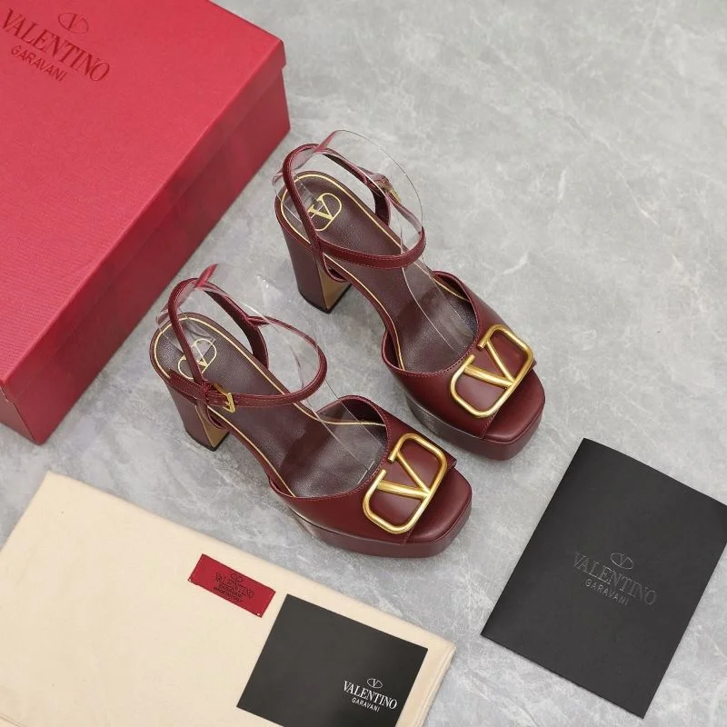 1:1 copy Valentino Sandals