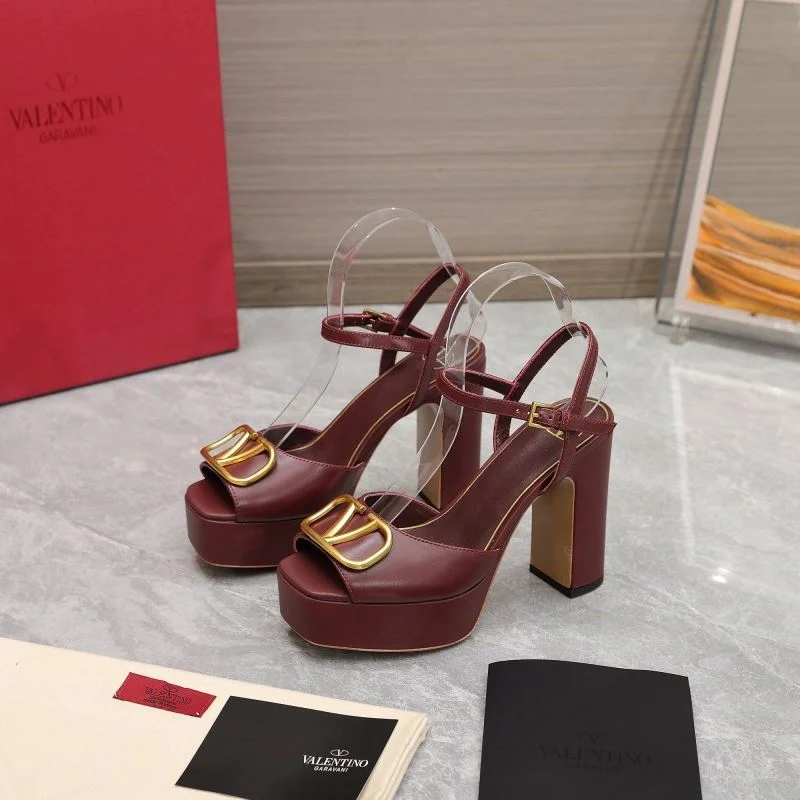 1:1 copy Valentino Sandals