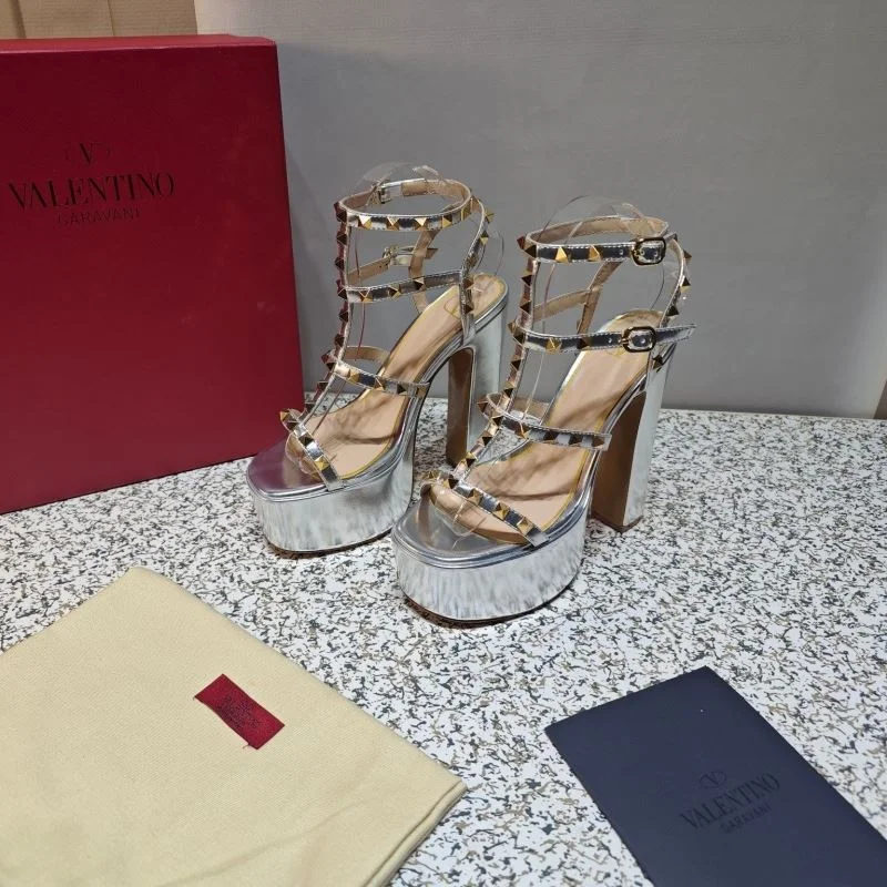 1:1 copy Valentino Sandals