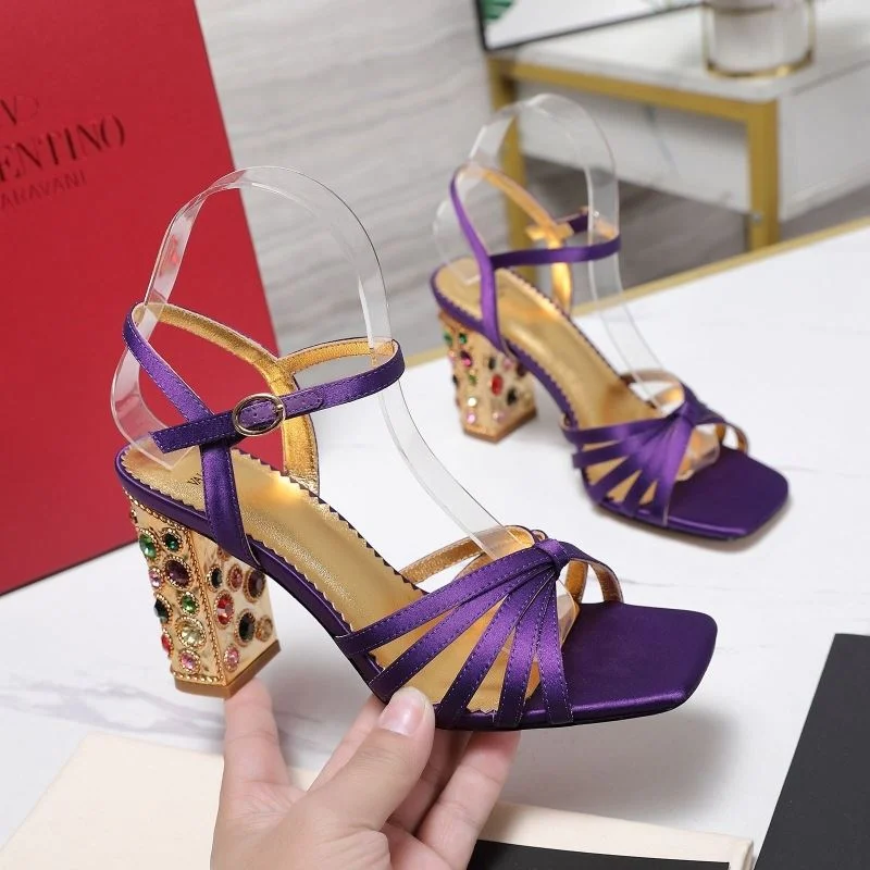 Low-cost Valentino Sandals