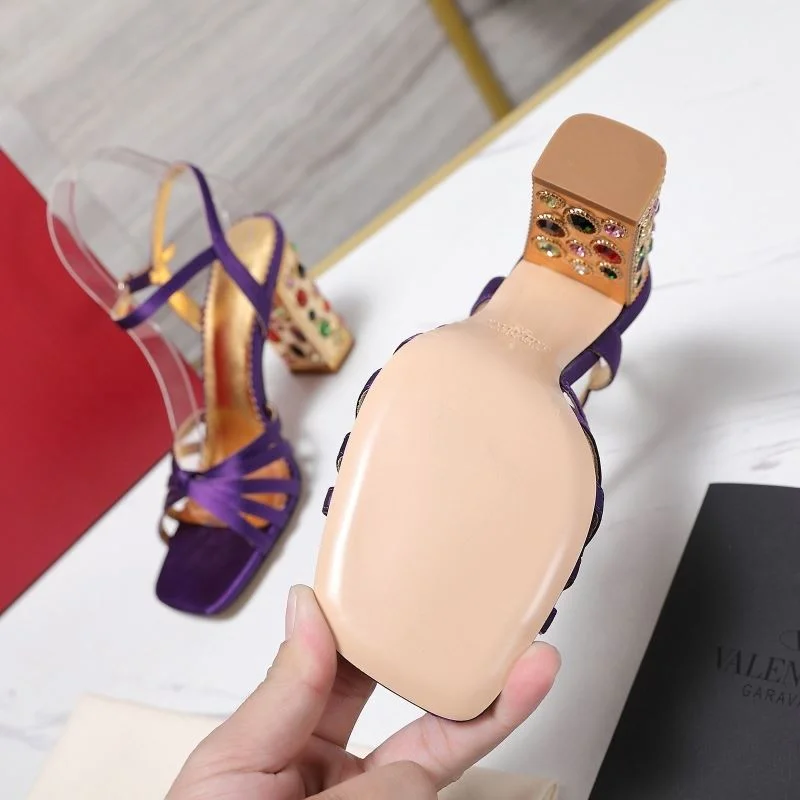 Low-cost Valentino Sandals