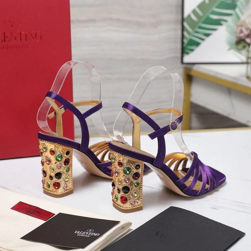 Low-cost Valentino Sandals